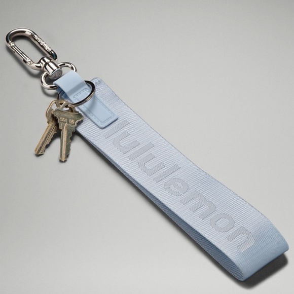 lululemon athletica | Accessories | Lululemon Never Lost Keychain ...